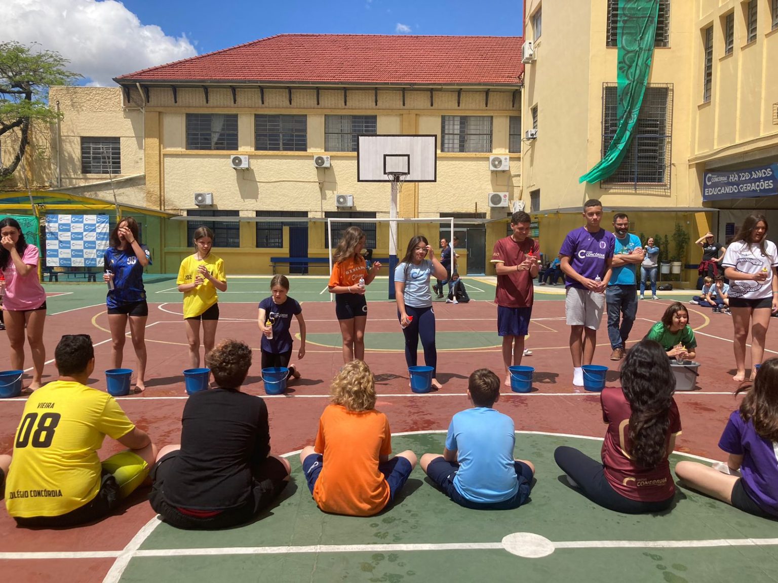 Gincana integrou turmas do EFII e EM - Colégio Concordia Porto Alegre